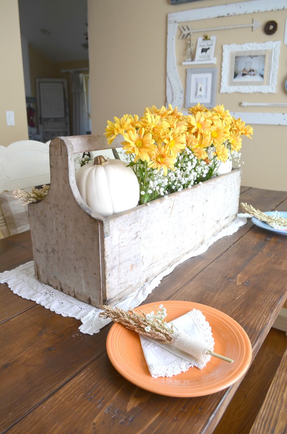 Five Simple DIY Thanksgiving Centerpieces - Pinspiration