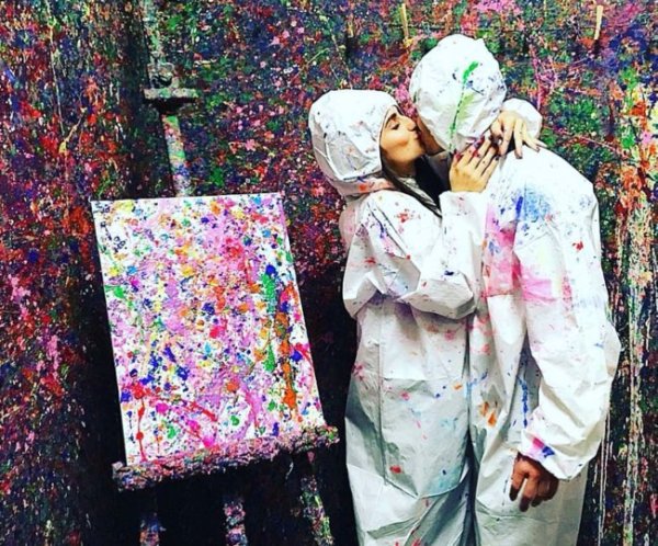 Splatter Room™ at Pinspiration - Make Splatter Art