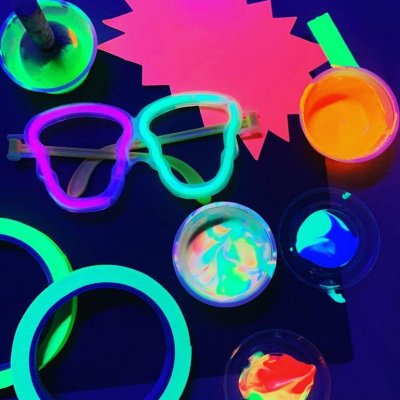 Glow in the dark party - Pinspiration